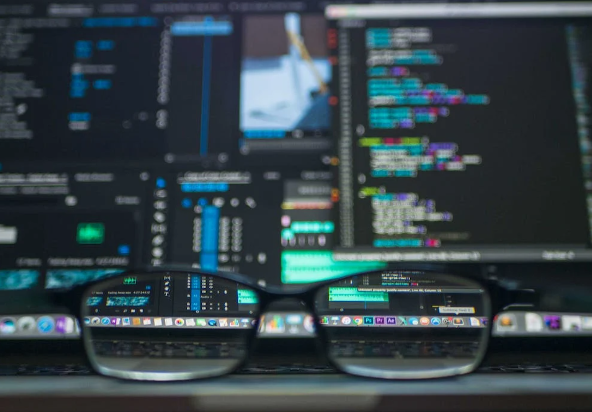 HTML White Text: Best Practices and Examples